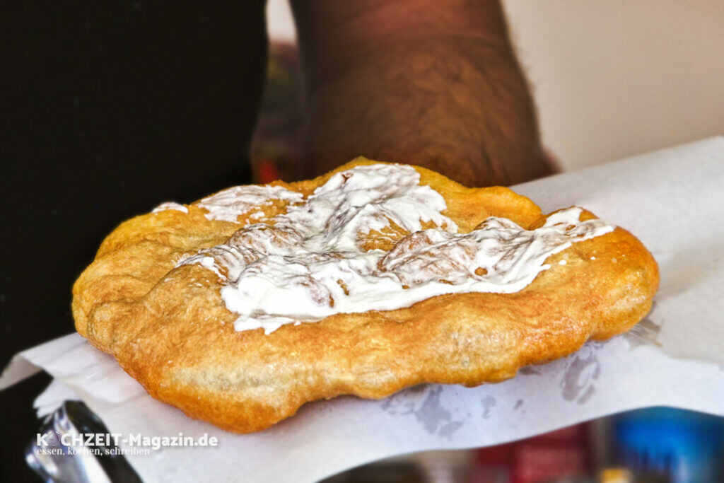 Ungarischer Langos, ein Rezept für jeden Geschmack